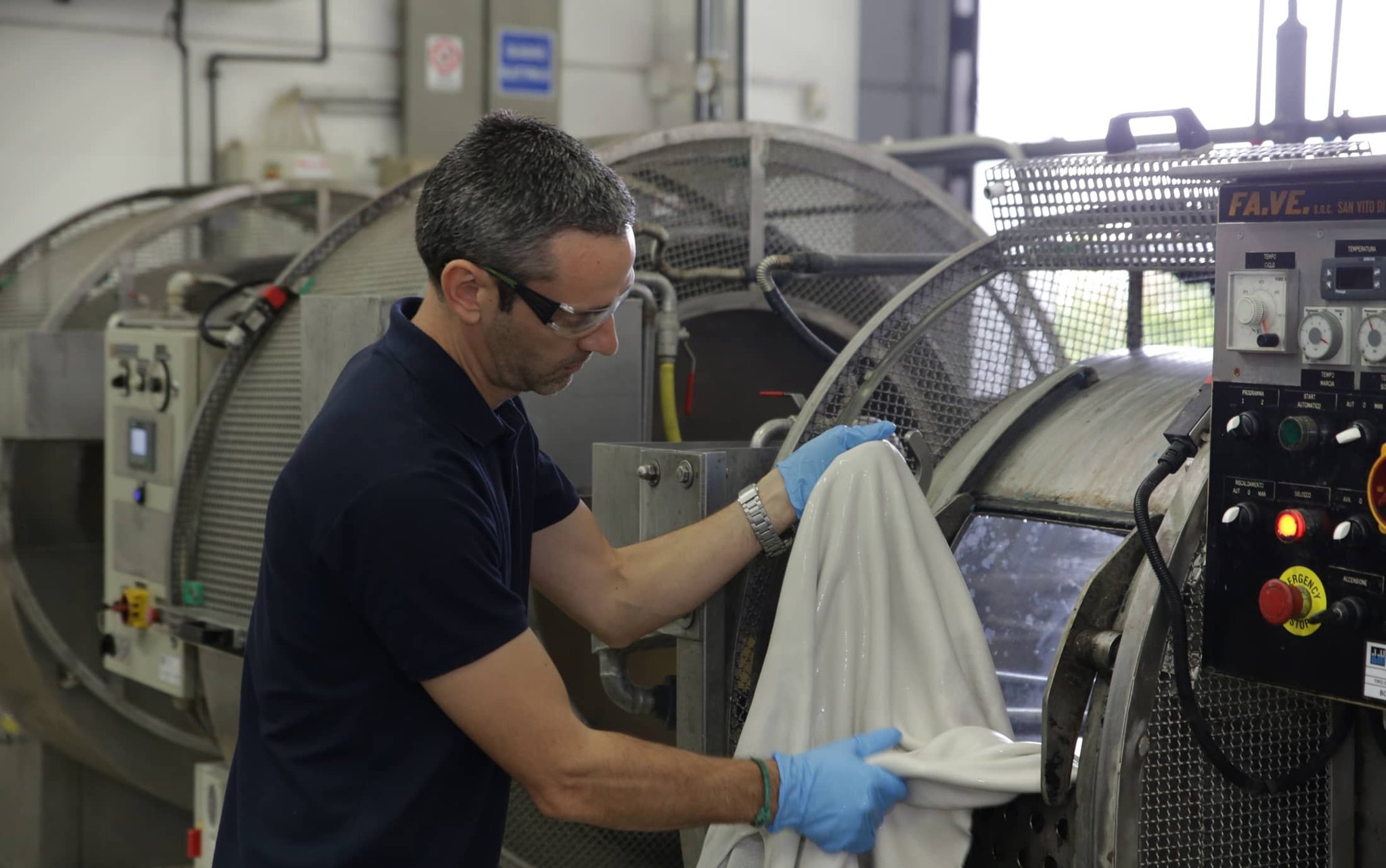 Our helpful sustainable leather tanning solutions | Stahl | Stahl