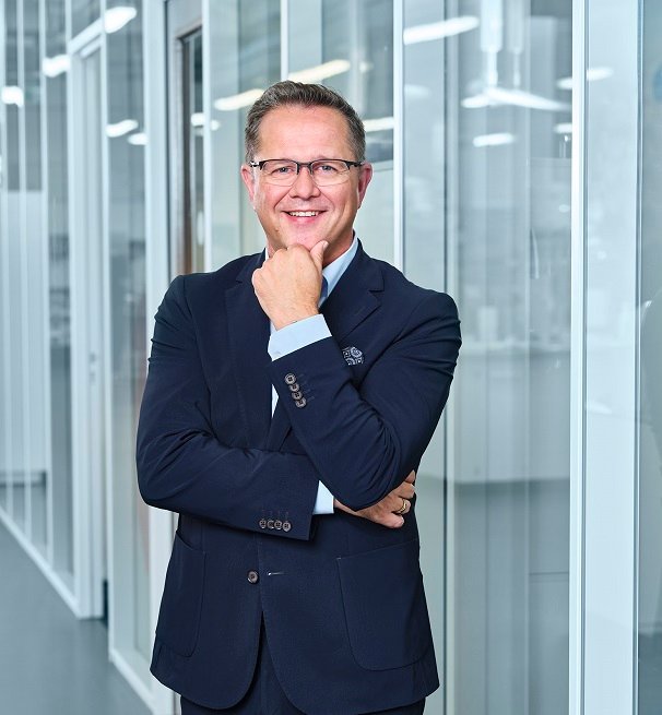 Leadership Team | Stahl